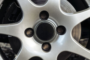 How to Measure Lug Bolt Pattern On Wheels? 4, 5 or 6 Nuts?